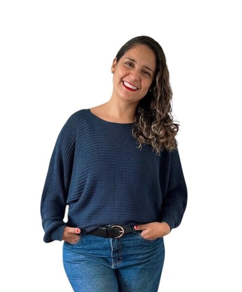 CHOMPA DE HILO COLOR AZUL COBALTO – Tinthaya